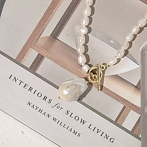 Cowlyn Irregular Pearl Pendant Necklace Handpicked Baroque Pearls Chain Chunky Sweater Necklace Strands Delicate Handmade Vintage Women Jewelry Gift