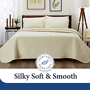 Cosy House Collection Luxury Rayon Derived from Bamboo 3-Piece Quilt Set - Ultra Soft Quilted Coverlet Bedspread - Classic Weave Stitch - Includes Quilt & 1 Pillow Sham - Twin/Twin XL, Navy Blue