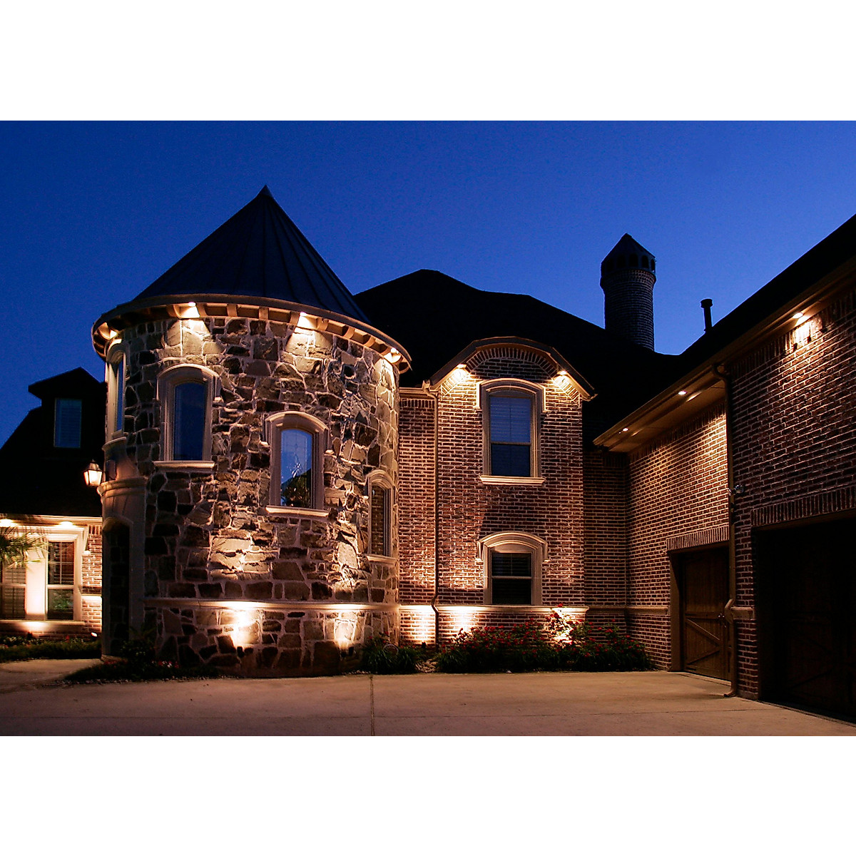 Westgate WG LED 12 Volt Outdoor Landscape Garden Bullet Flood Lights - Path Walkway Lawn Spotlights - Wire/Spike Accessories Included (24W 5000K Cool White Bronze)