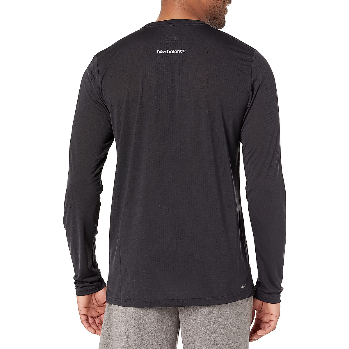 New Balance Men's Accelerate Long Sleeve 22, Black, Large