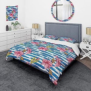 DESIGN ART Designart 'Blue and Red Grunge Striped' Patterned Duvet Cover Set Full - Queen