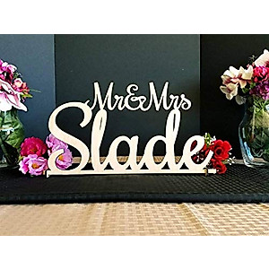 Mr & Mrs Sign - Custom Wedding Name sign - Script Surname - Personalized Wedding Sign - Sweetheart table - ROCH FONT