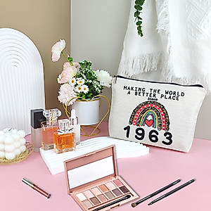 62nd Birthday Gifts for Women, 62 Year Old Gifts Ideas Makeup Bag for Mom, Grandma, Friend, Sister, 1963 Retirement Mother's Day Christmas Decorations Cosmetic Travel Toiletry Organizer Zipper Pouch