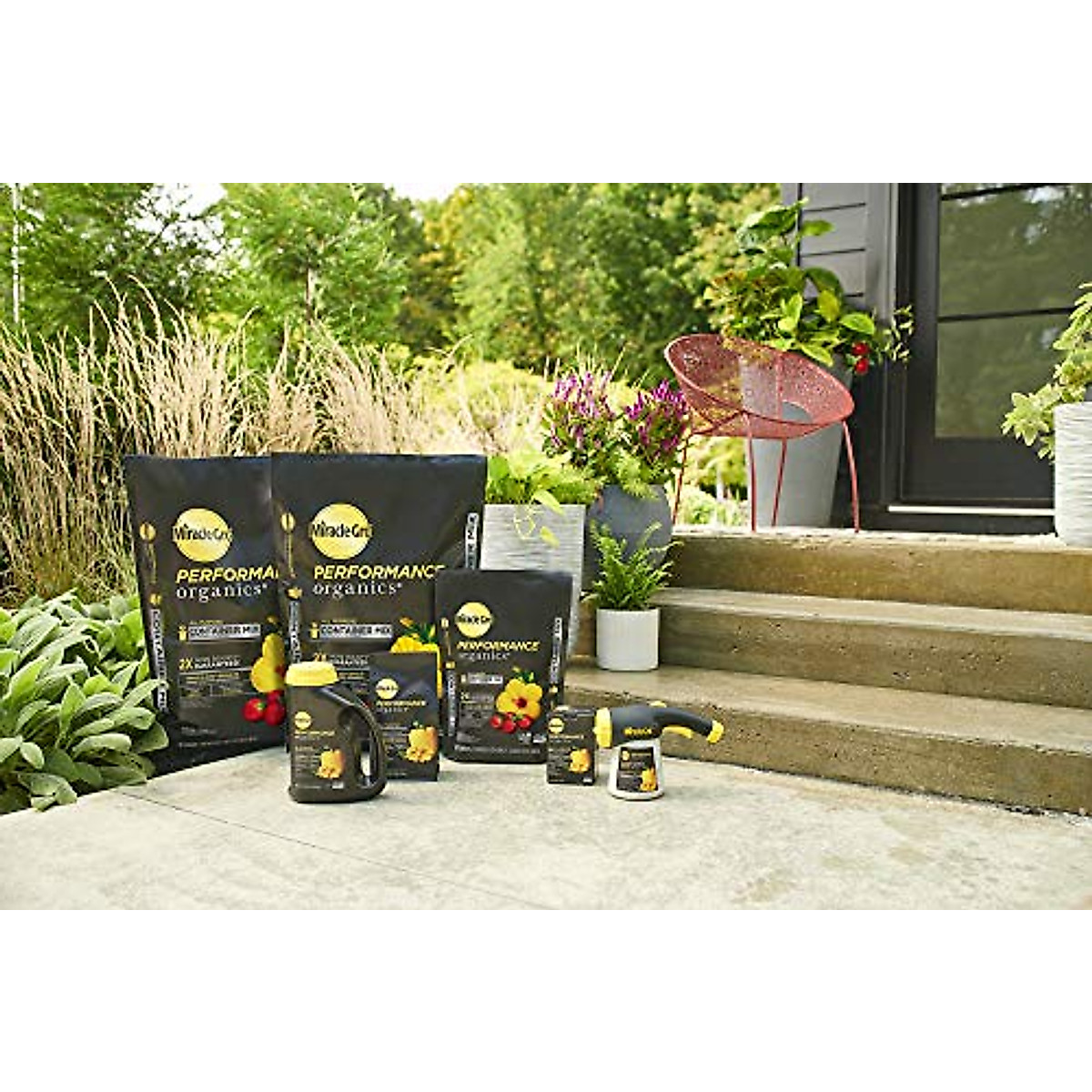 Miracle-Gro Performance Organics All Purpose Container Mix, 6 qt. - Organic, All Natural Plant Soil - Feed for up to 3 Months - All-Purpose Formula for Vegetables, Flowers and Herbs