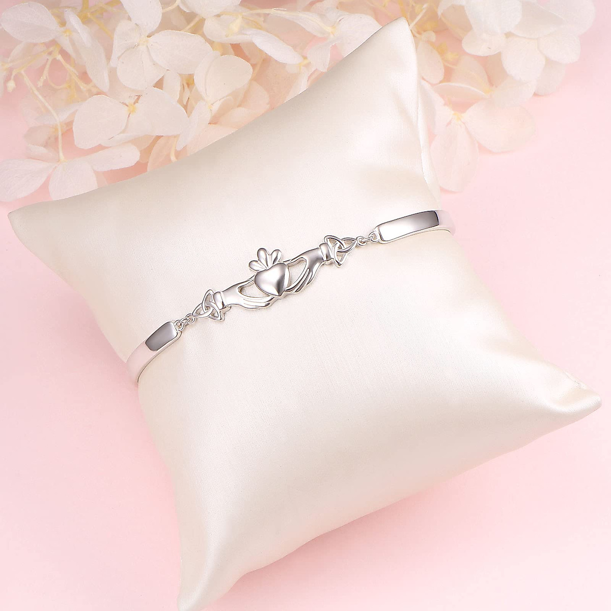 FLYOW 925 Sterling Silver Ireland Jewelry Adjustable Celtic Claddagh Bracelet Good Luck Irish Gifts for Women Birthday Valentine's Day Gifts