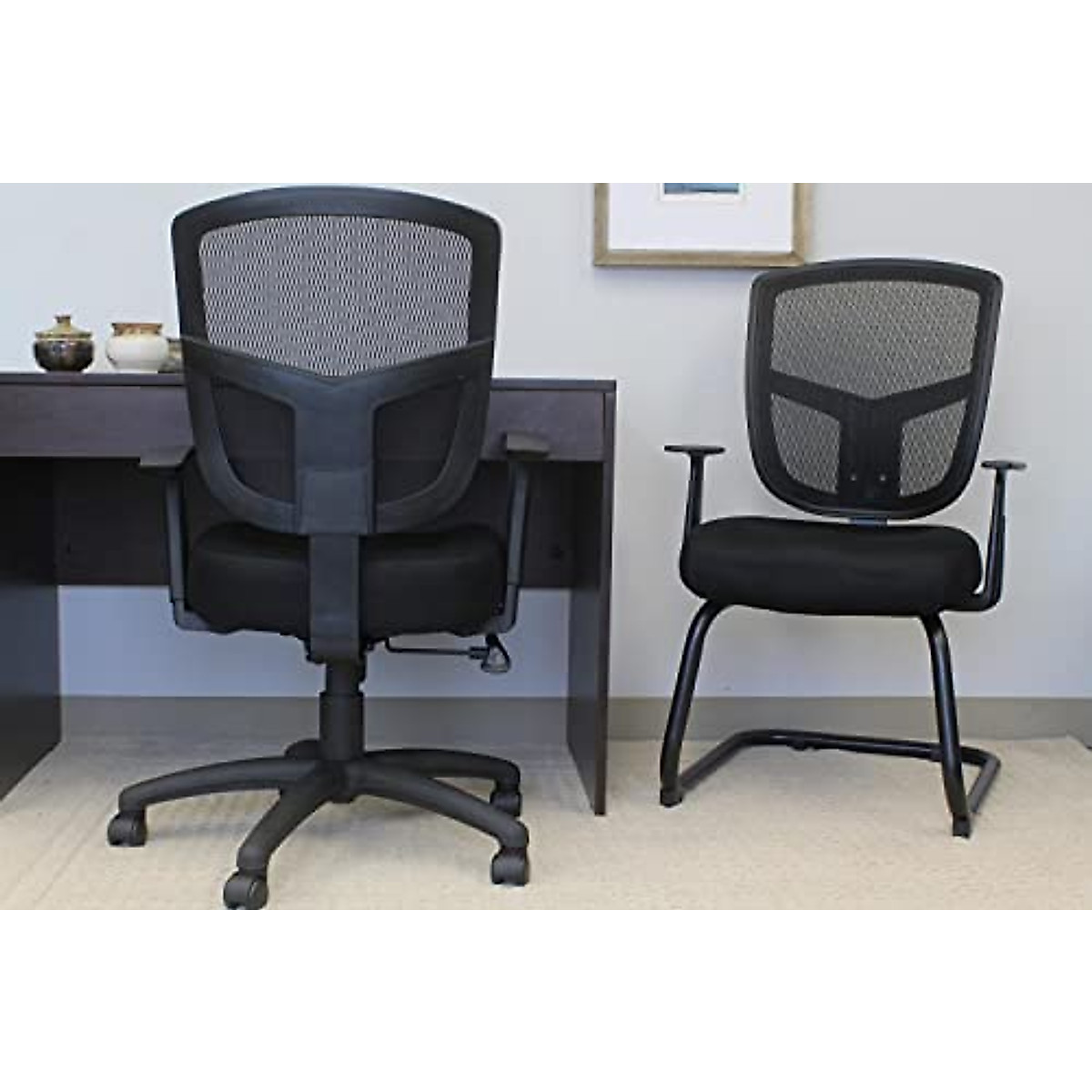 Boss Office Products (BOSXK) Contract Task Chair with Synchro-Tilt Mechanism, Black