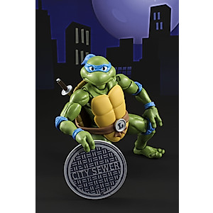 Bandai TAMASHII NATIONS S.H. Figuarts Leonardo "Teenage Mutant Ninja Turtles" Action Figure, 6 inches (BAN06450)