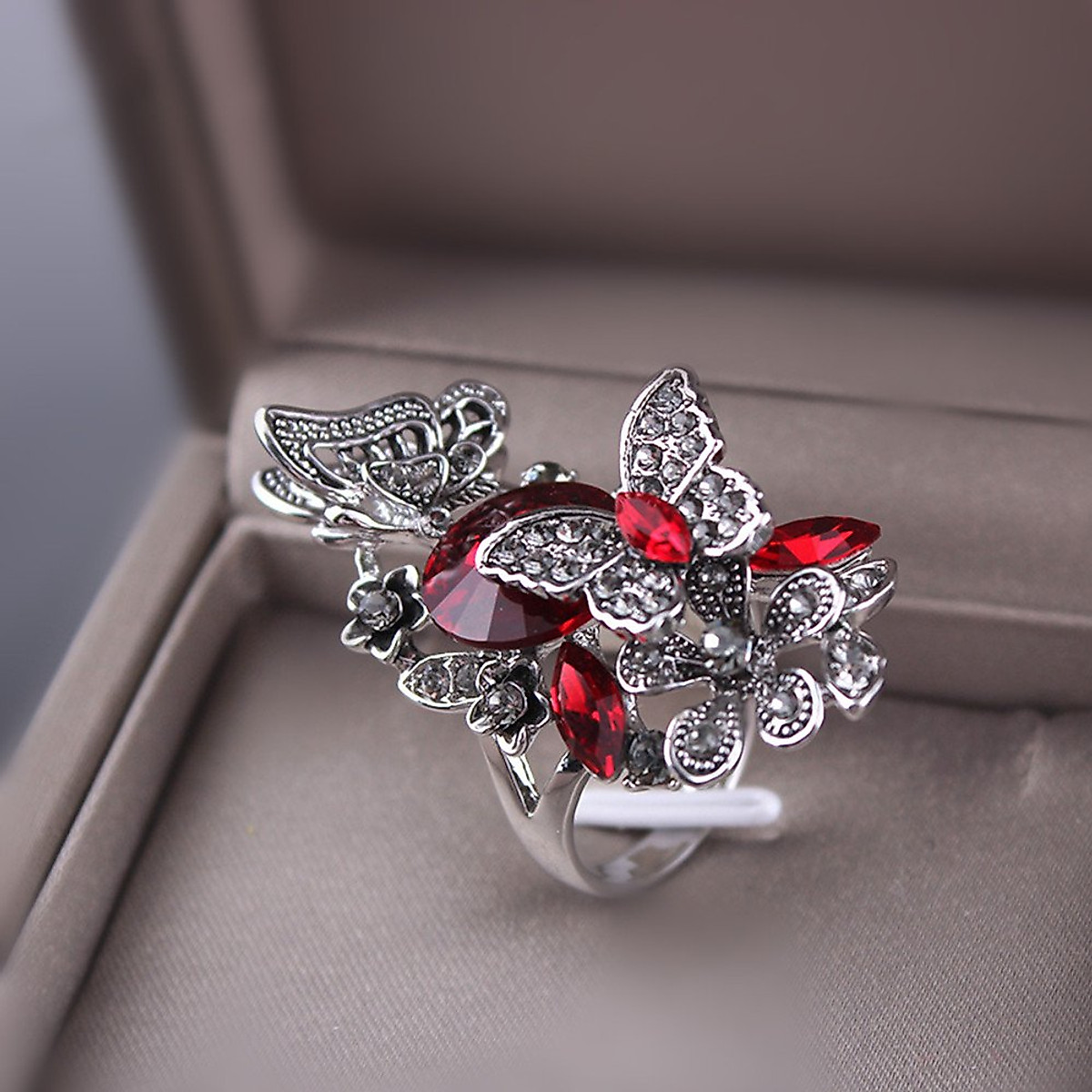 Ajojewel Red Crystal Rhinestone Flower and Butterfly Rings For Women Retro Vintage Jewelry (Red, 8)
