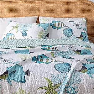 King Coastal Quilt Bedding Set, Summer Coastal Quilt with Shams, Beach 3-Piece Reversible All Season Bedspread Quilt Set. Lightweight Nautical Quilted Coverlet. Seaside Collection, Blue Fish