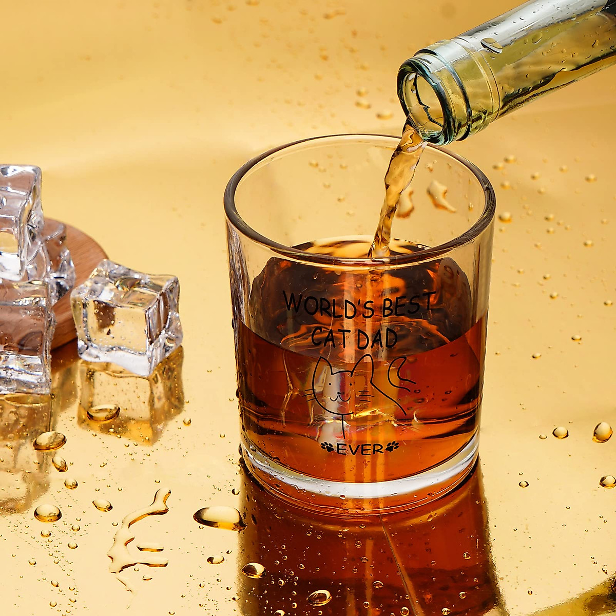 Futtumy Cat Dad Gifts, World's Best Cat Dad Ever Whiskey Glass, Cat Dad Gift for Fathers Day Birthday Christmas, Cat Dad Whiskey Glass for Dad Father Cat Dad Stepdad Bonus Dad Men Cat Lover, 10oz