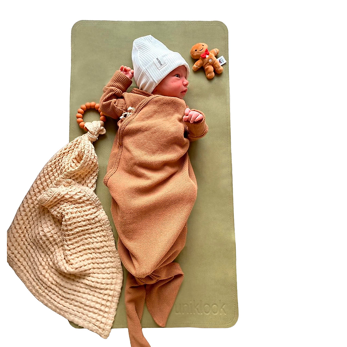 Uniklook Leather Portable Changing Pad for Baby- Vegan Leather Drop Cloth - Travel Baby Changing Mat - Baby Changing mat - Multipurpose Portable diaper change mat waterproof Large 16"x30"