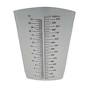 32 oz Graduated Plastic Triangular Container Three-Sided Beaker for Measuring and Mixing (Pack of 20)