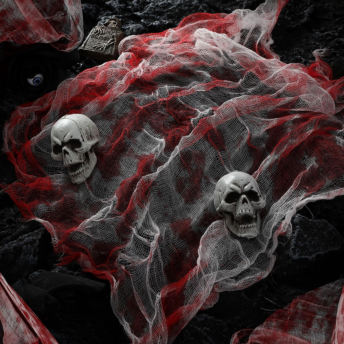 Oudain 7 Pcs Halloween Bloody Gauze Tablecloth and Placemats Set 85" x 60" Horror Spooky Rectangle Table Cover and 6 Pcs Scary Table Mats for Halloween Haunted Zombie House Party Decoration