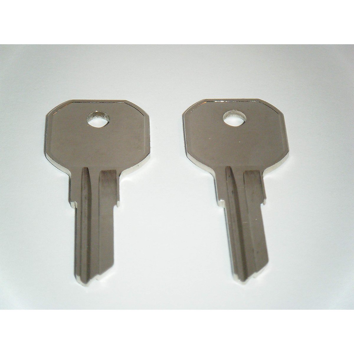 2 ILCO Keys For Weather Guard Toolbox Keys Cut From RH01 to RH50 Tool Box Weatherguard ILCO Keys (RH01)