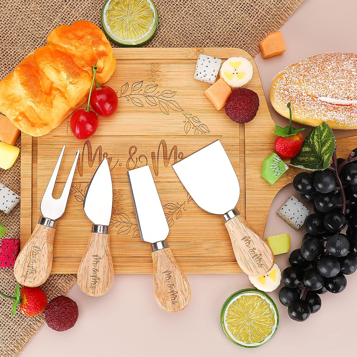 pengtai Wedding Gifts,Engagement Gifts for Couples,Gifts for Couples,Bride Gifts,Anniversary Wine Glass Gift for Couple,Newlywed Mr and Mrs Gifts,Bamboo Serving Board Candle Gift for Husband Wife