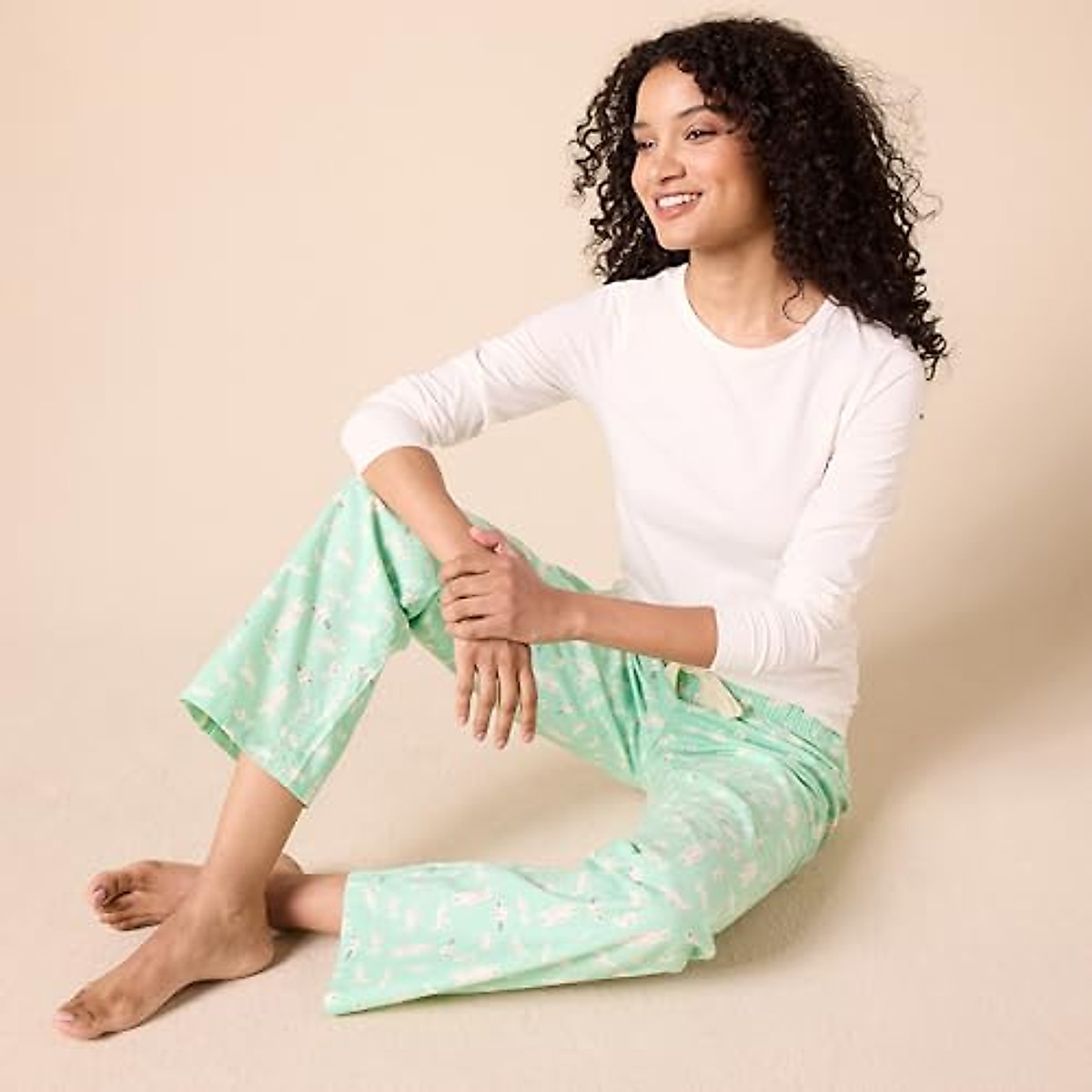 Amazon Essentials Women's Lightweight Flannel Pant and Long-Sleeve T-Shirt Sleep Set, Mint Green Forest Animals, Medium