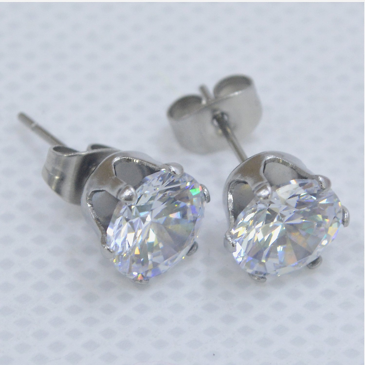 HOVEOX 6 Pairs Alloy Womens Stud Earrings Round Clear Cubic Zirconia Inlaid Simulated Diamond Rhinestone Hypoallergenic Pierced Jewelry CZ Studs 0.1 inch-0.3 inch for Unisex Teens and Women, Silver