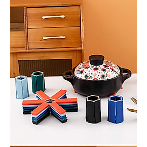 5pcs Creative Folding Heat Insulation Pad-with 2 Silicone Pot Handle Sleeve,Color Creative Folding Insulation Pad,Folding Pot Mat for Kitchen,Home Kitchen Gadgets（Multicolour）