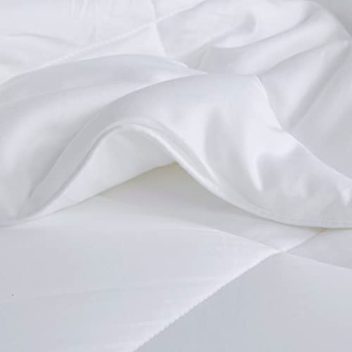 Sleep Philosophy Thinsulate Fibers 3M Scotchgard Moisture Wicking Down Alternative Comforter with 300TC Cotton Sateen Cover, King, White