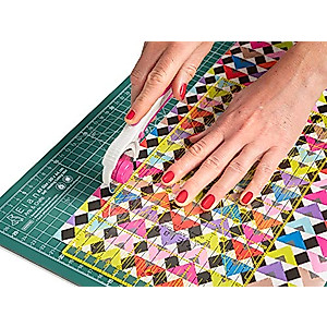 Elan Rotary Cutter for Fabric Rosa, Fabric Rotary Cutter Sewing, Fabric Cutters, as Blade Roller Cutter for Fabric Cutter, Rotary Cutter Blades 45mm, Fabric Cutting Wheel, Perfect Quilting Tools