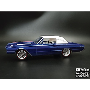 AMT 1966 Ford Thunderbird Hardtop/Convertible 1:25 Scale Model Kit