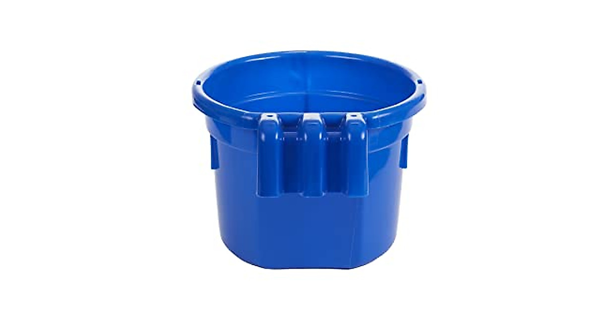 Little Giant 8 Quart Blue Hook Over Fence Feed Bucket