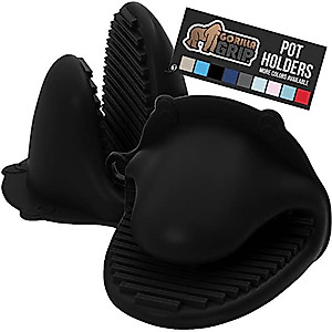 Gorilla Grip Heat and Slip Resistant Silicone Mini Potholders Mitts, Oven Mitt Gloves, BPA-Free, Textured Design, Better Grip, Hot Plate Holder, Kitchen Finger Grips, Cooking, Waterproof 2 Set, Black