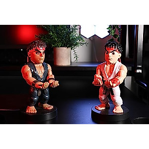 Cable Guys - Capcom Street Fighter Evil Ryu Controller and Phone Holder (PS4////)