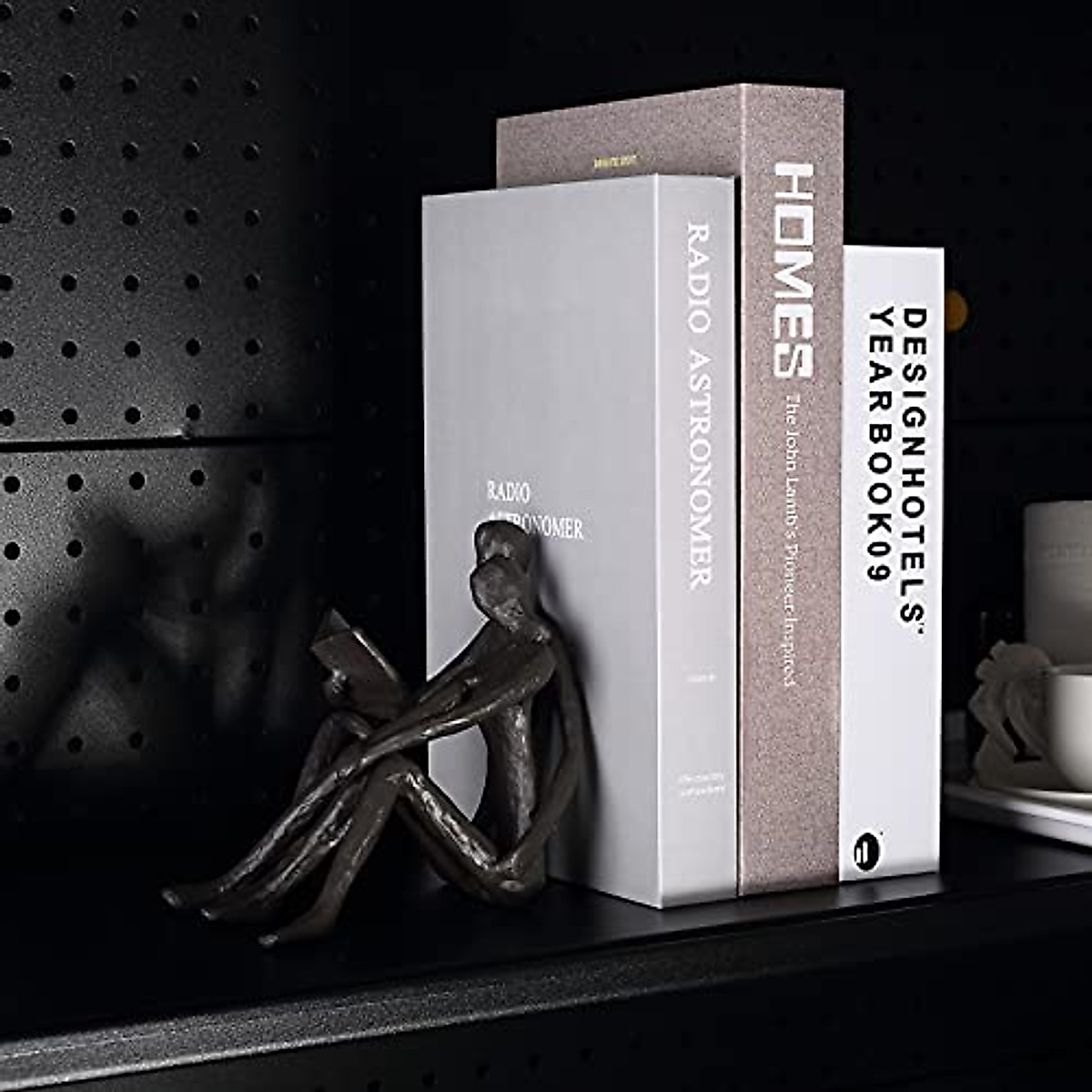 Ambipolar Romantic Reading Couple Bookshelf Decor, Cast Iron Bookend, Aesthetic Room Decor, Office Desk Decor, Home Decorative Bookend for Heavy Books, Satin Black