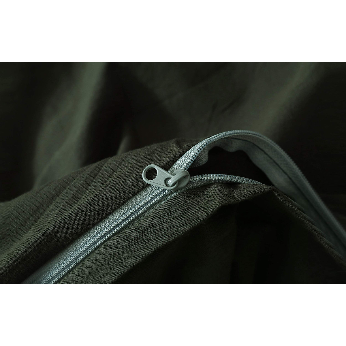 F.Y.Dreams 3Pcs Queen Size 100% Washed Cotton Duvet Cover Set,Fade-Resistant Linen Like,1 Duvet Cover 90x90 Inches with Zipper and 2 Pillowcases(NOT Suitable for Weighted Blankets),Forrest Green