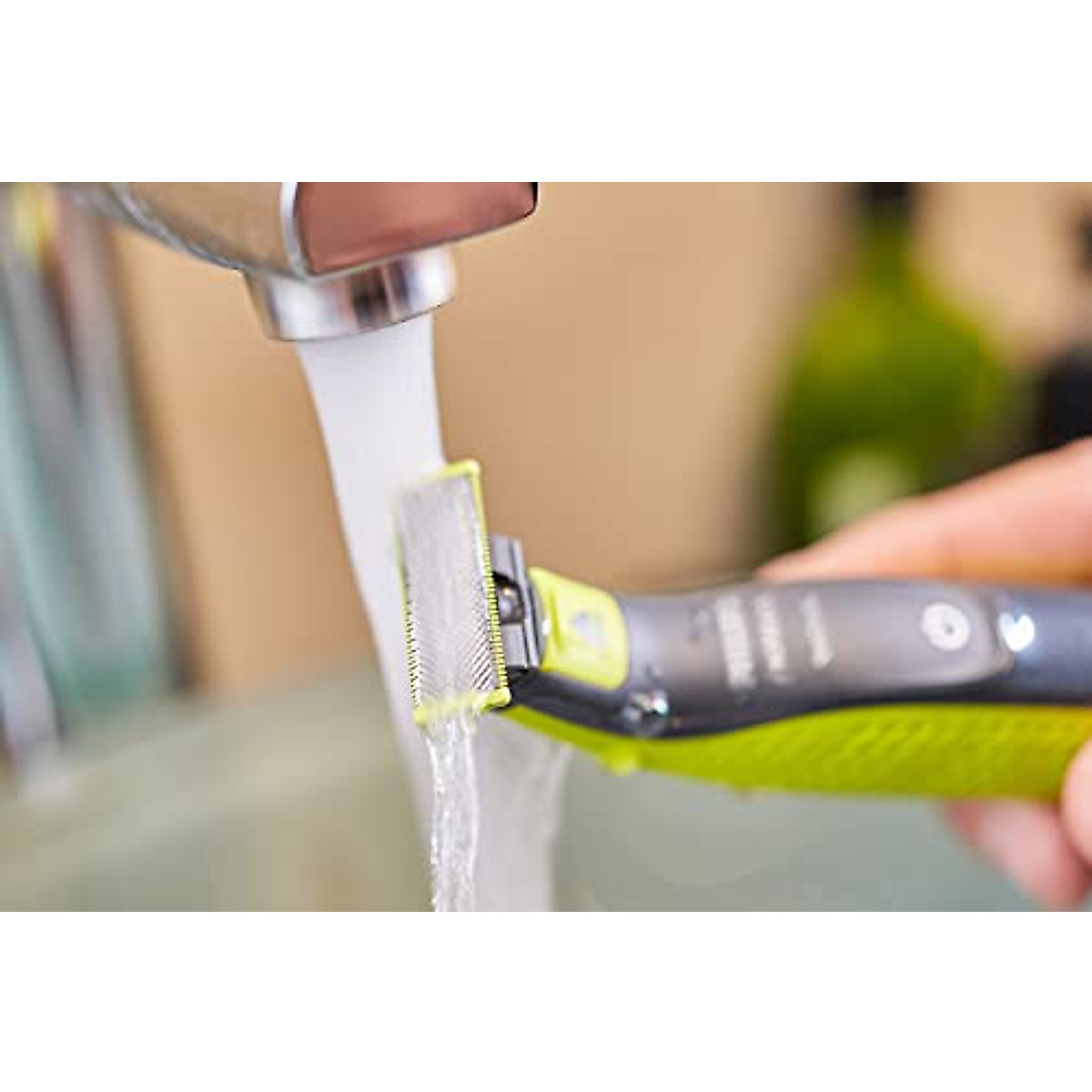 Philips Norelco One Blade Hybrid Electric Shaver and Beard Trimmer Kit, Electric Razor for Men + NeeGo Case for Philips OneBlade