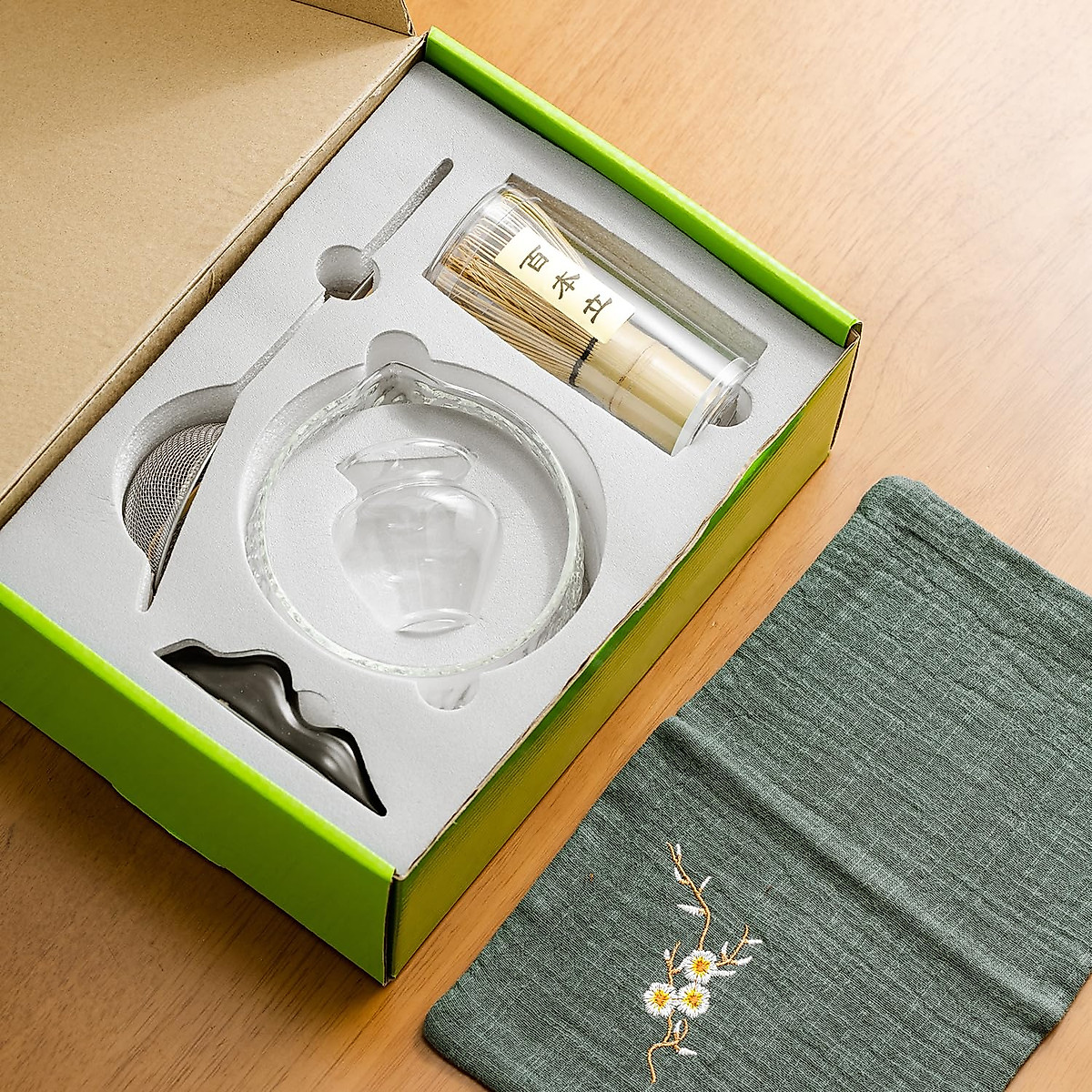 DWEHIXBUY Japanese Tea Set (7pcs) Matcha Whisk Set Matcha Bowl with Pouring Spout Bamboo Matcha Whisk (chasen) Scoop (chashaku) Matcha Whisk Holder Tea Making Kit. WHITE GLASS