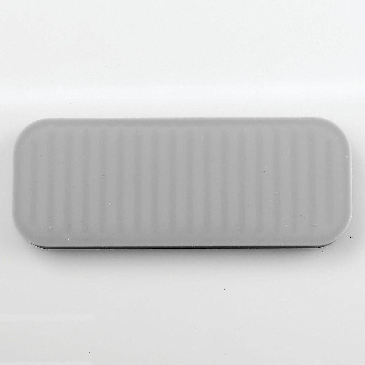 iDesign 63883 Lineo Silicone Kitchen Sink Tray for Sponges, Scrubbers, Soap, Stovetop Spoon Holder, 9" x 3.5" x 0.5", Gray