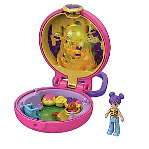 Polly Pocket Beekeeper Compact with Removable Beehive, Surprise Reveals, Photo Customization, Micro Doll with 5 Movable Joints, Great Gift for Ages 4 Years Old & Up