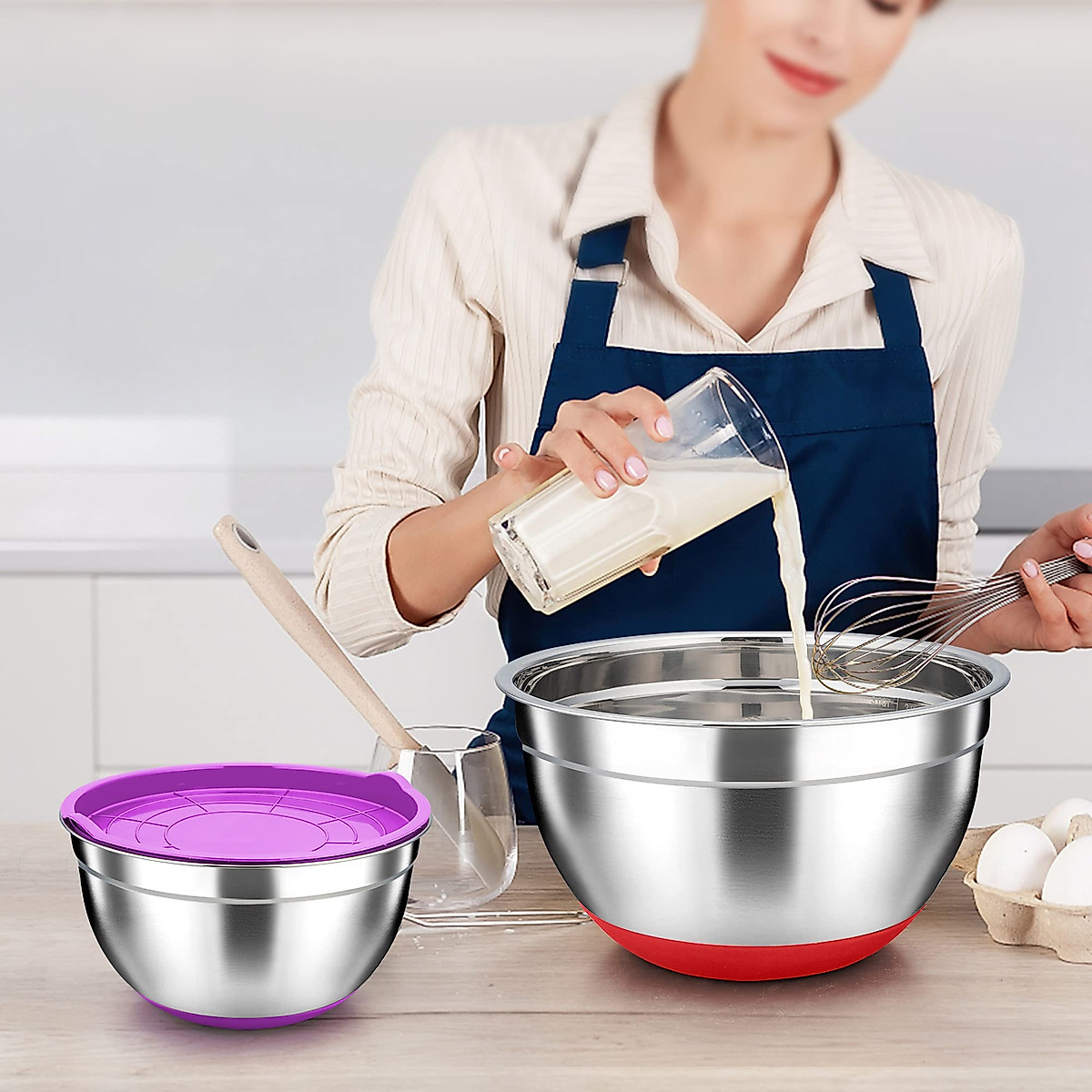 TeamFar Mixing Bowls, Stainless Steel Mixing Bowls with Lids, Nesting Salad Bowls with Air-tight Lids & Non-slip Bottom, Dishwasher Safe & Stackable, Set of 6-4.6/2.6/2 / 1.5/1 / 0.7 Qt