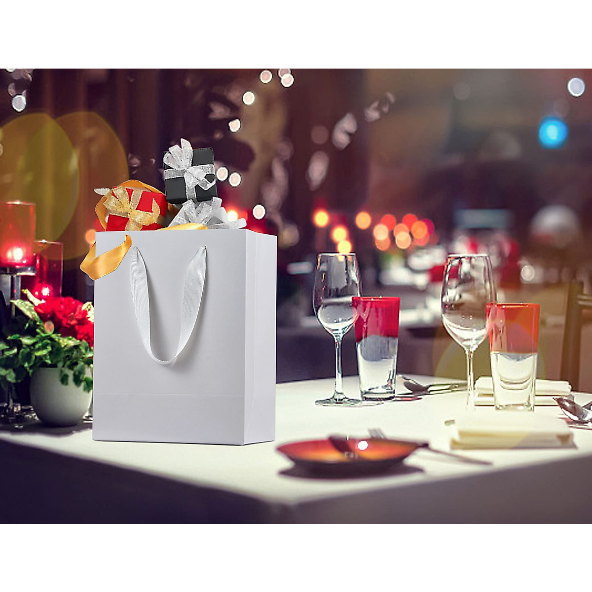 HUAPRINT White Paper Bags,White Gift Bags,Shopping Bags with Handles,20 Pack Small Gift Bags,7x4x9inch,Retail Bags,Party Favor Bags,Merchandise Business Bags,Wedding Bags