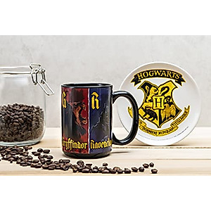 Zak Designs Harry Potter Ceramic Color Changing Mug and Plate Set for Coffee, Tea, Breakfast or Dessert with Unique Heat Reactive Artwork (2-Piece, Non BPA, Hogwarts)