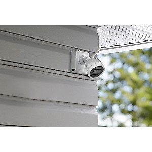 Lorex 2K Security Camera System with 32GB NVR – 8 Channel Battery Operated Wire Free Home Security System with 4 Cameras – Active Deterrence, Person Motion Detection, Weatherproof Outdoor & Indoor