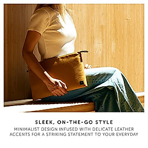 Native Union W.F.A MacBook Sleeve 14" – Minimalist Slim Sleeve Made of Recycled Materials with 360-Degree Protection – Compatible with MacBook Pro 14” M2 (2023), Pro 13” M2 & Air 13" M2 (2022) – Black