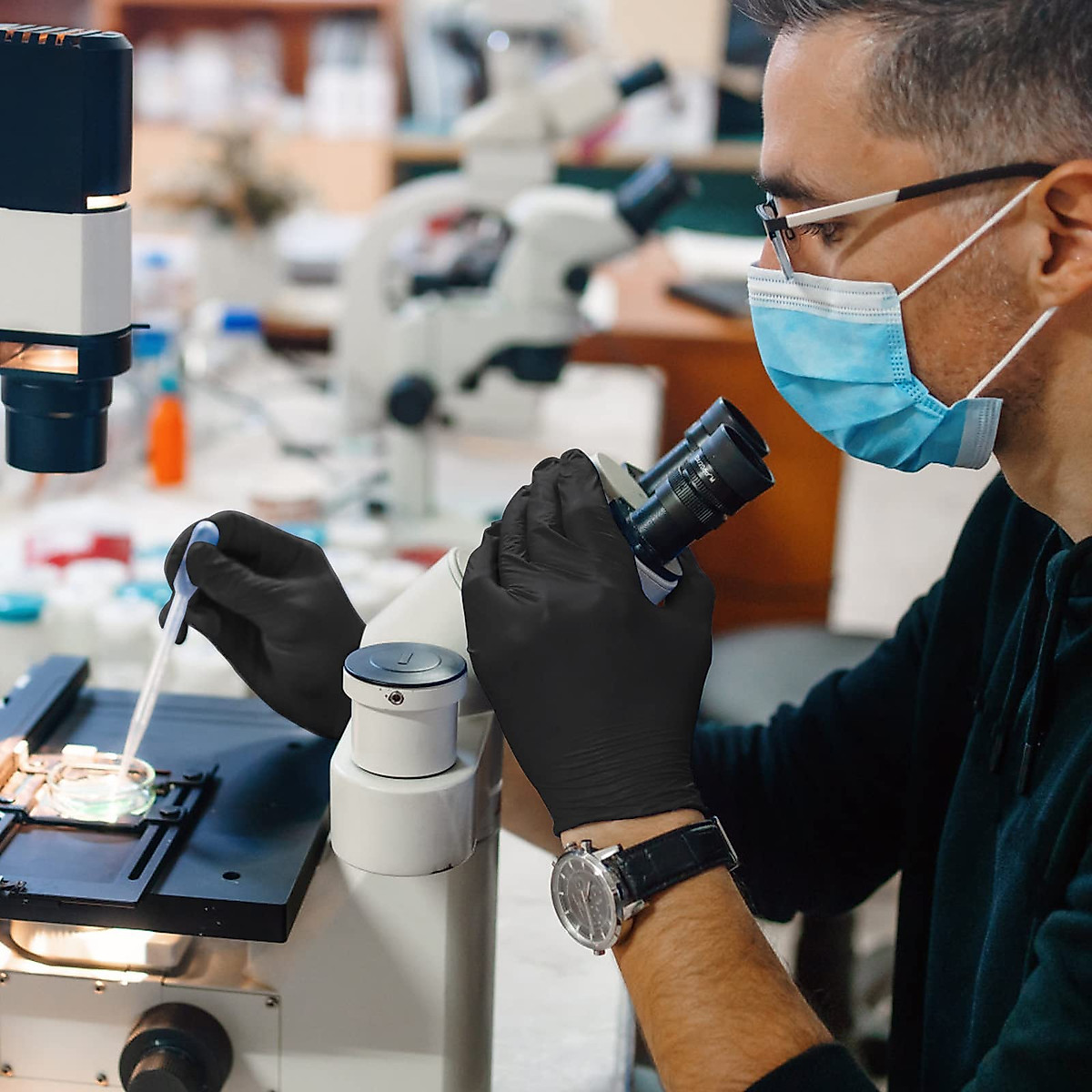 GMG SINCE1988 Nitrile Exam Gloves, Black Disposable Gloves, Small Gloves Large 100,4 mil No Latex Gloves for Food Prep Industry, Scientific Experiment, Household Cleaning, Car repair, Pet Nursing