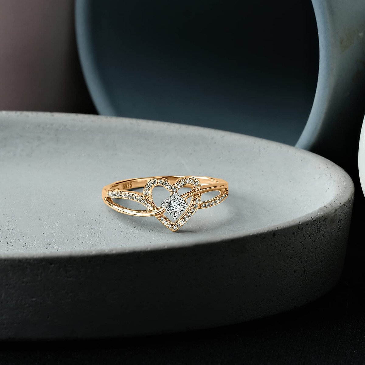 Cali Trove, Diamond Heart Promise Ring for Women, Heart Ring 1/10ct White Diamonds in Miracle Plate Setting with Criss-Cross Women's Engagement Ring in Yellow Gold-Plated, Rose Gold-Plated or 925