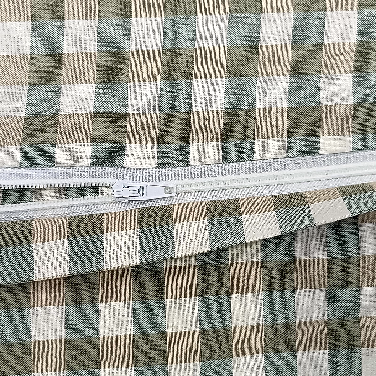 JadeRich Ruffled Pillow Shams Set of 2 Soft Breathable Washed Cotton Zipper Closure Pillowcases Bed Throw Pillow Covers