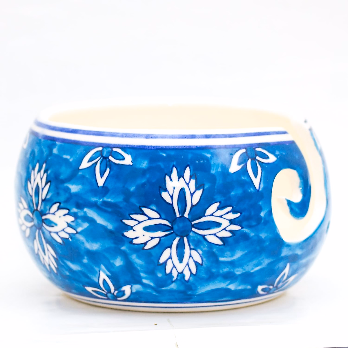 ETROVES Ceramic Yarn Bowl 7.5 Inch - Handmade Knitting Bowl and Crochet Storage-Holder-Dispenser with Swirl Handcrafted Design Christmas Gift for Knitters, Mom, Grandma