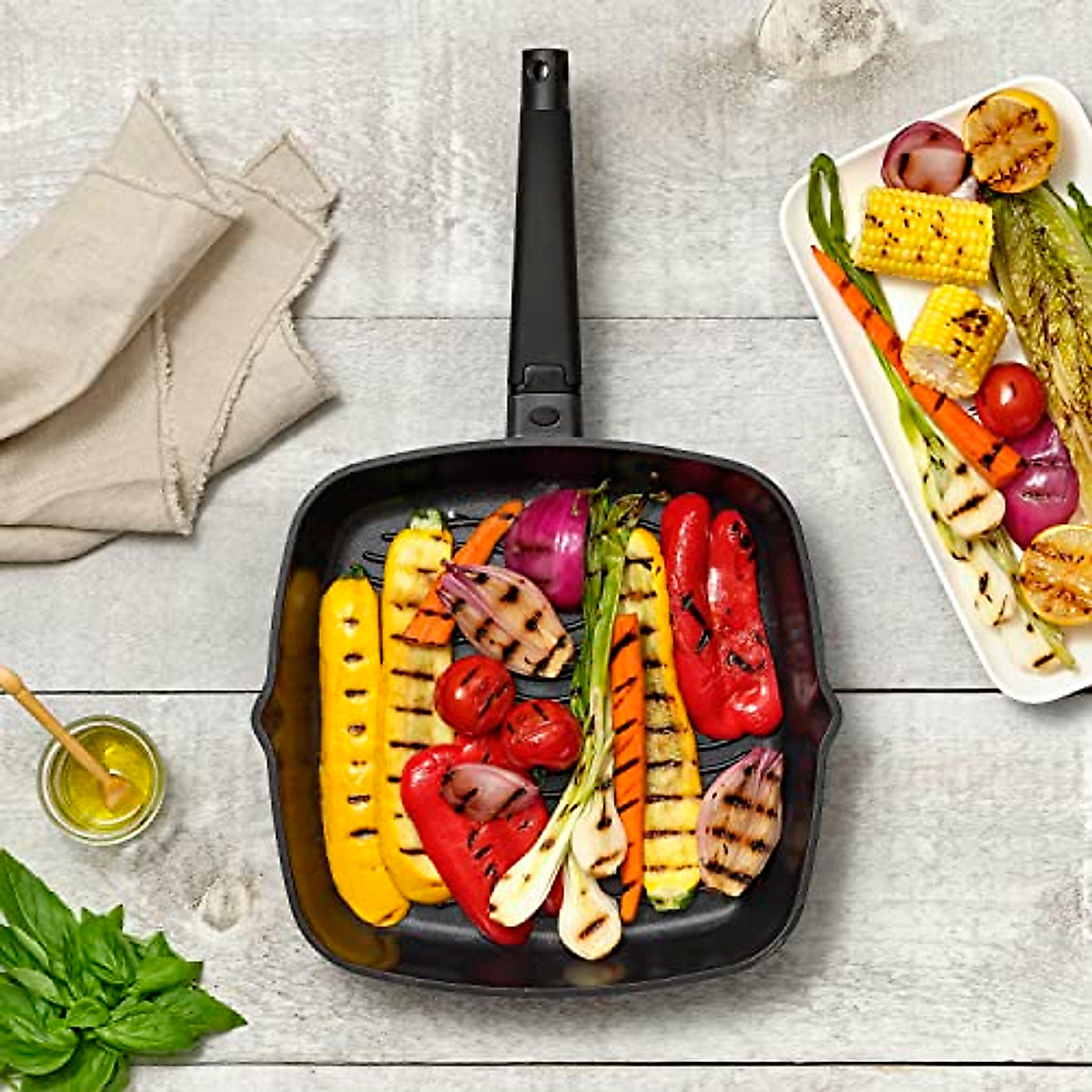 ZAVOR Noir 11" Square Grill Pan for Stove Tops - Quality Cast Aluminum, Titanium Infused Ceramic Nonstick Coating & Removable Handle - Lighter than Cast Iron - Induction Ready, Dishwasher & Oven Safe
