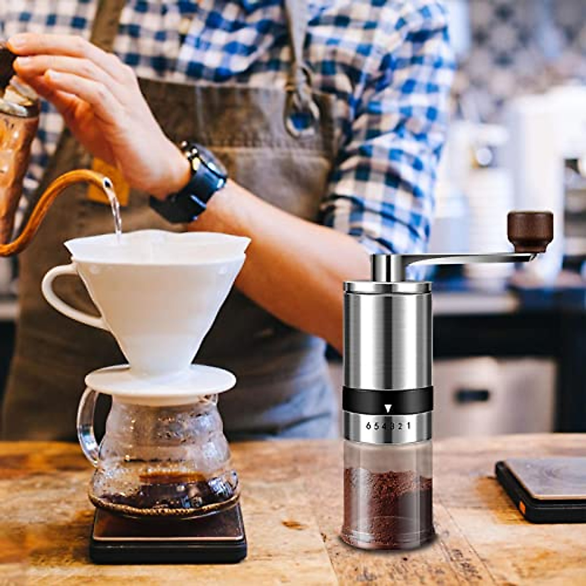 Manual Coffee Grinder, Stainless Steel Burr Coffee Grinder, Portable Coffee Bean Mill with Adjustable Settings and Bearing Hand, Ceramic Core Coffee Bean Grinder for Home Traveling Hiking or Camping