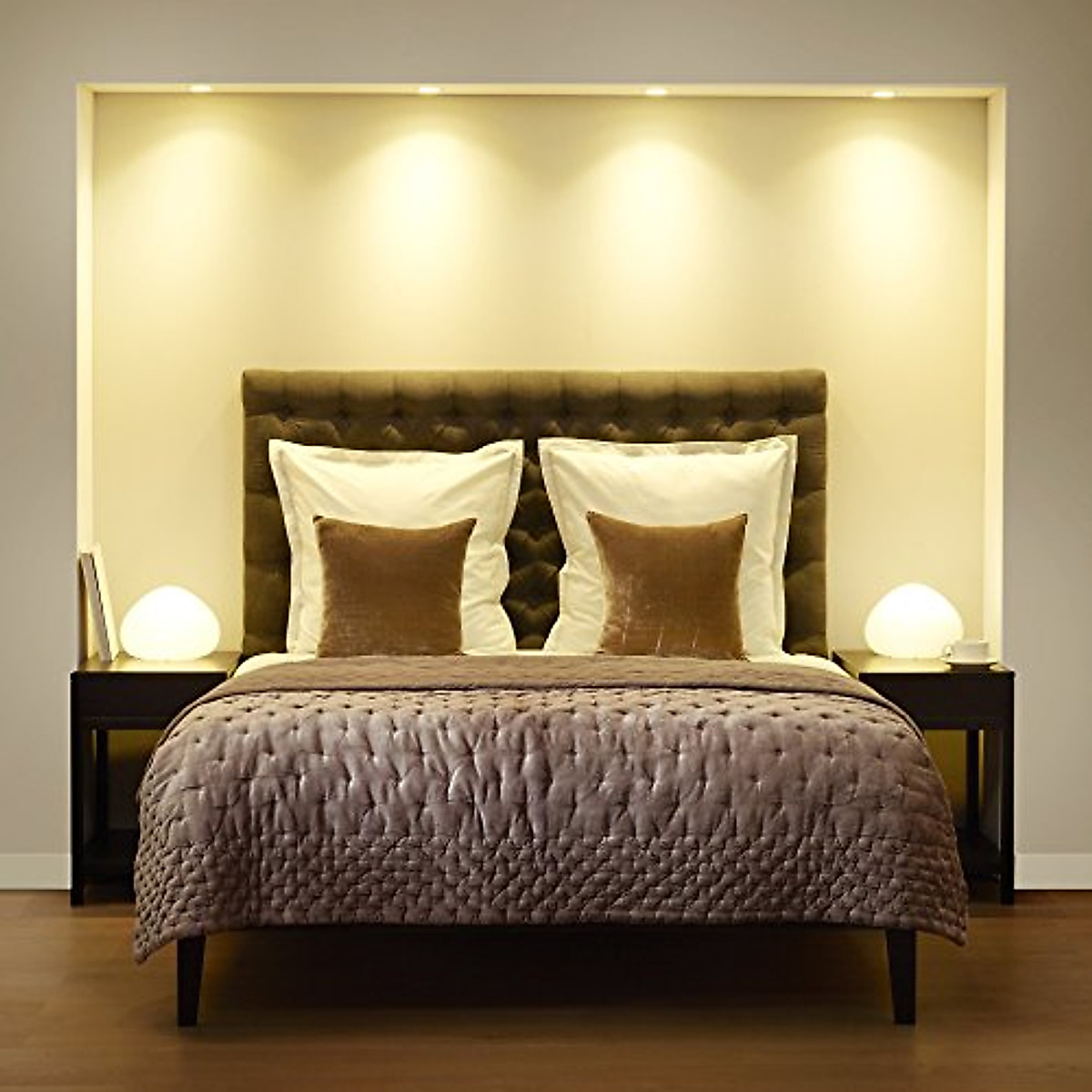 Older Gen 1 Philips 426361 Hue Personal Wireless Lighting, Single Bulb, Retail