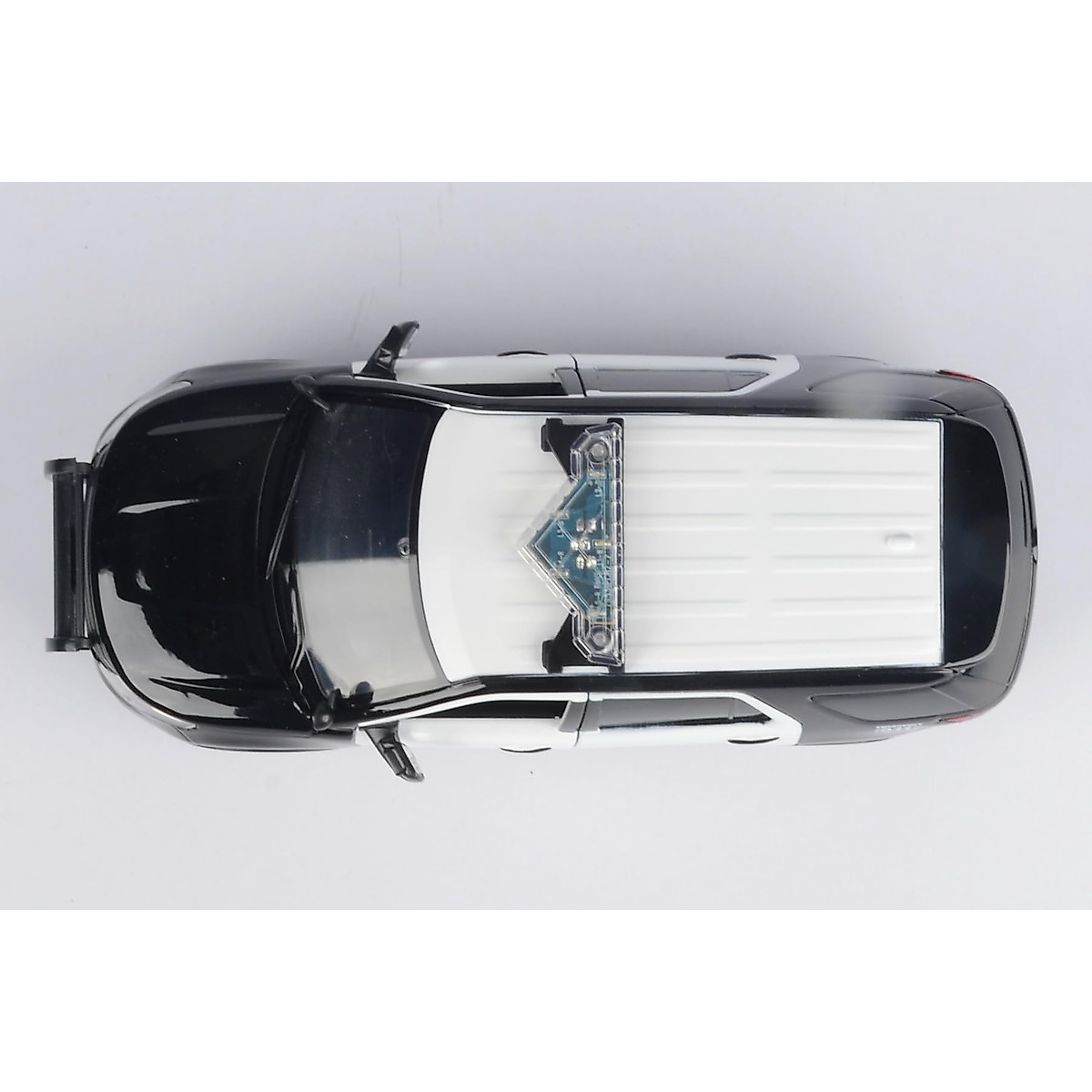 2015 Police Interceptor Utility Black and White Los Angeles Police Department (LAPD) with Flashing Light Bar and Front and Rear Lights and Sounds 1/24 Diecast Model Car by Motormax 79540