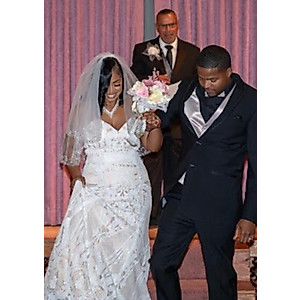 Malishow 2 Tiers Beaded Wedding Veil Sequin Pearl Edge Bling Bridal Veils New white