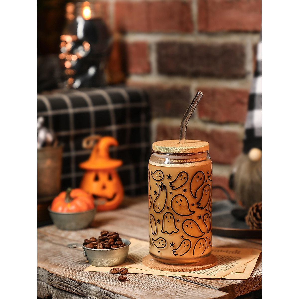 WODOHOLO Halloween Ghosts Iced Coffee Can Glass Gifts Halloween Drinking Glass Cup with Lid and Straw, 16oz Halloween Tumbler Beer Can Glass, Halloween Gifts, Halloween Decorations