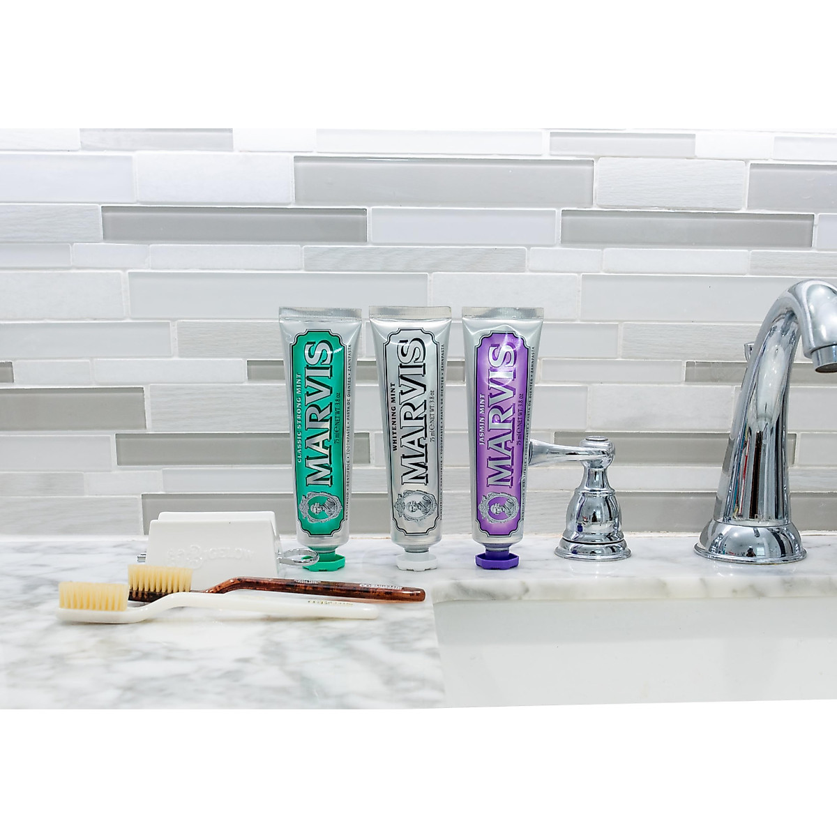 Marvis Jasmin Mint Toothpaste, 3.8 oz(Pack of 1)